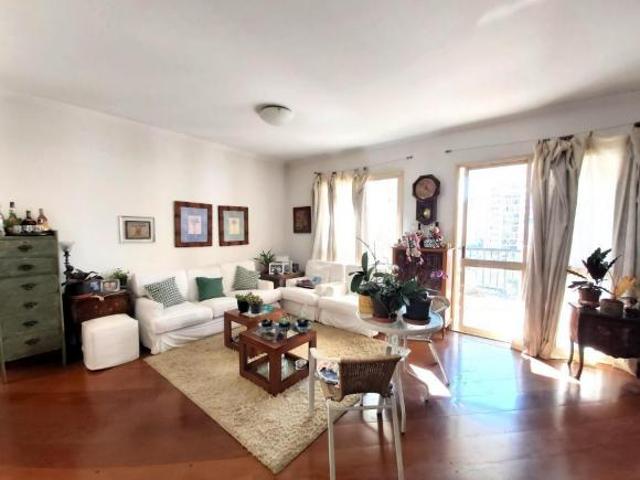 Apartamento tipo para venda com 4 quartos, 143m²