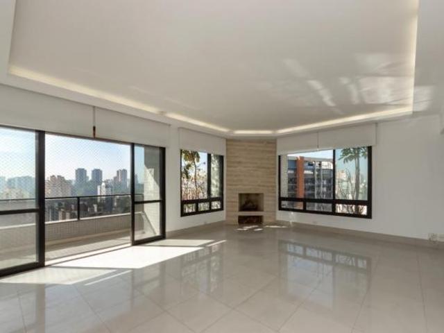 Apartamento tipo para venda com 4 quartos, 190m²