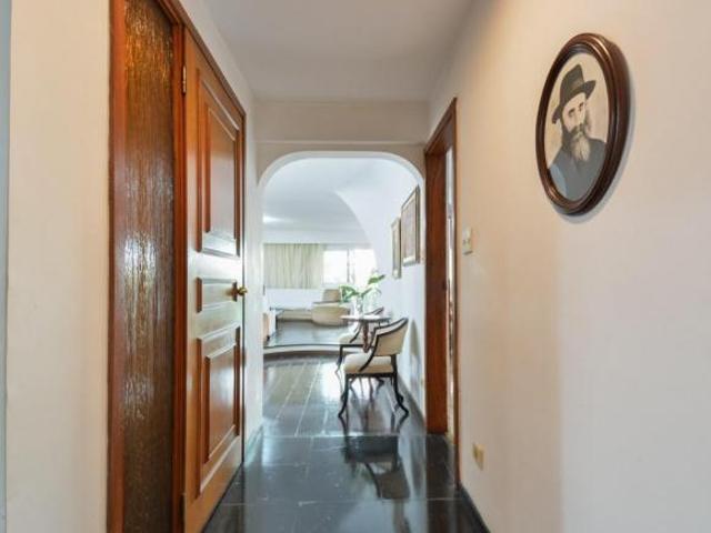 Apartamento tipo para venda com 4 quartos, 204.2m²