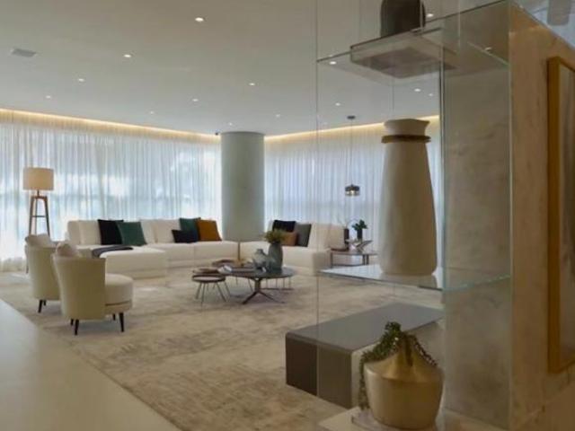 Apartamento tipo para venda com 4 quartos, 231m²