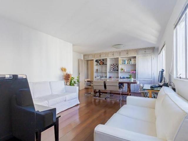 Apartamento tipo para venda com 4 quartos, sendo 1 suíte, 121m²