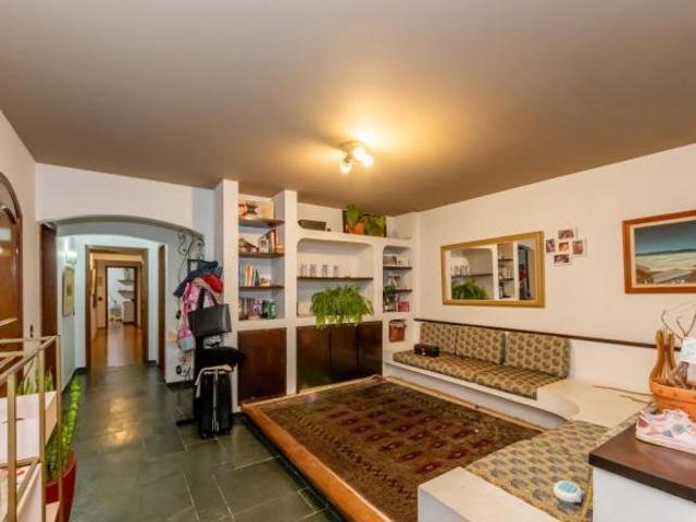Apartamento tipo para venda com 4 quartos, sendo 1 suíte, 215m²