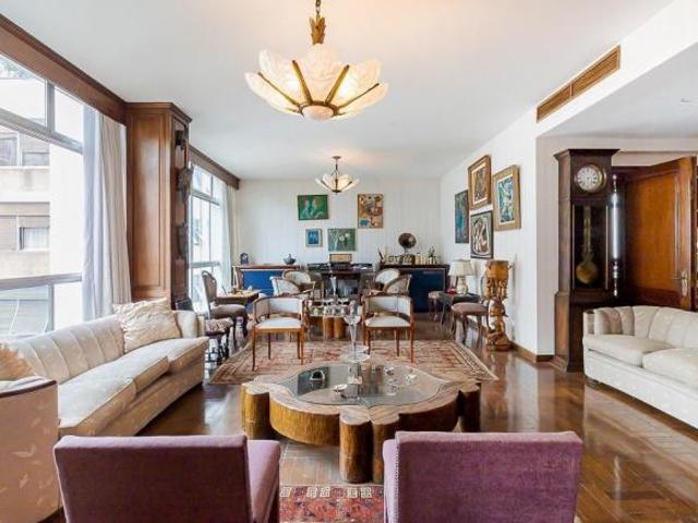 Apartamento tipo para venda com 4 quartos, sendo 1 suíte, 365m²