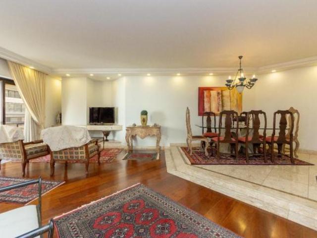Apartamento tipo para venda com 4 quartos, sendo 2 suítes, 184.5m²