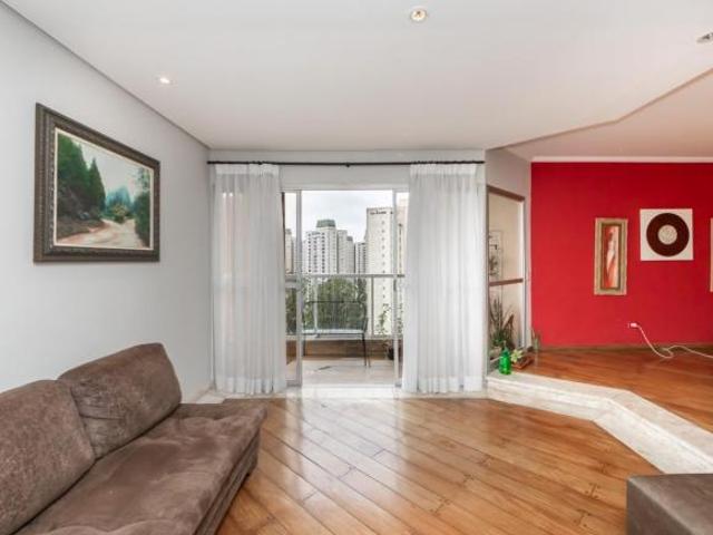Apartamento tipo para venda com 4 quartos, sendo 2 suítes, 199m²