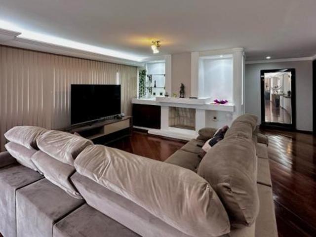 Apartamento tipo para venda com 4 quartos, sendo 2 suítes, 274m²