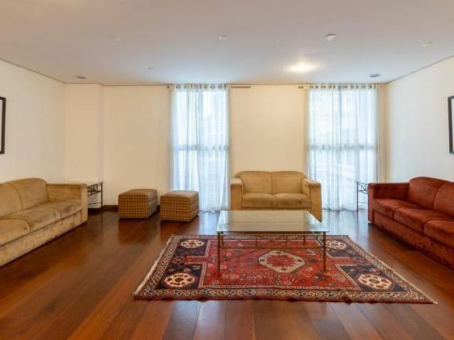 Apartamento tipo para venda com 5 quartos, 143m²