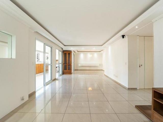 Apartamento tipo para venda e locação com 4 quartos, sendo 4 suítes, 201m²
