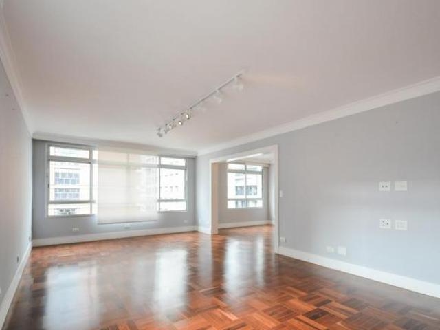 Apartamento tipo para venda e locação em Consolação com 4 quartos, sendo 3 suítes, 230m²