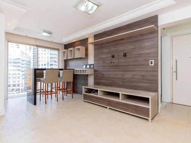 Apartamento tipo para venda e locação em Itaim Bibi com 2 quartos, 65m²