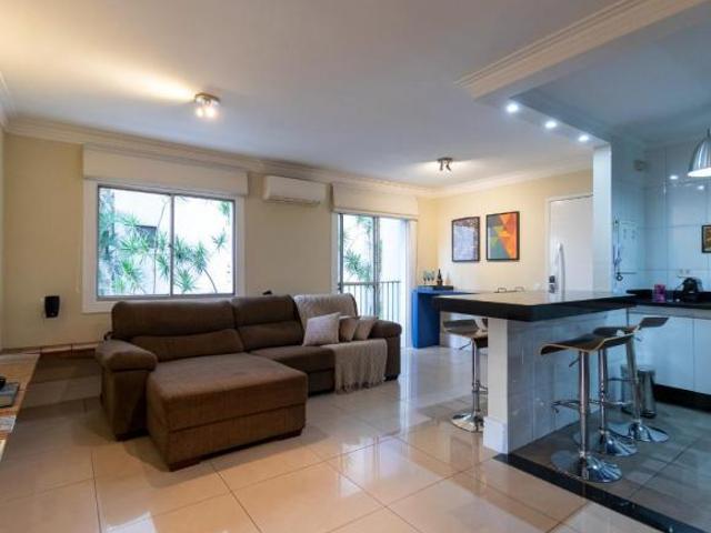 Apartamento tipo para venda e locação em Vila Olímpia com 2 quartos, 66m²