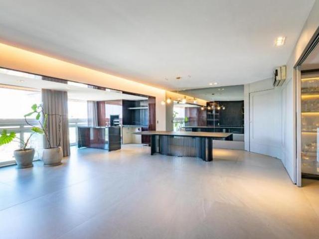 Apartamento tipo para venda em Campo Belo com 3 quartos, sendo 2 suítes, 155m²