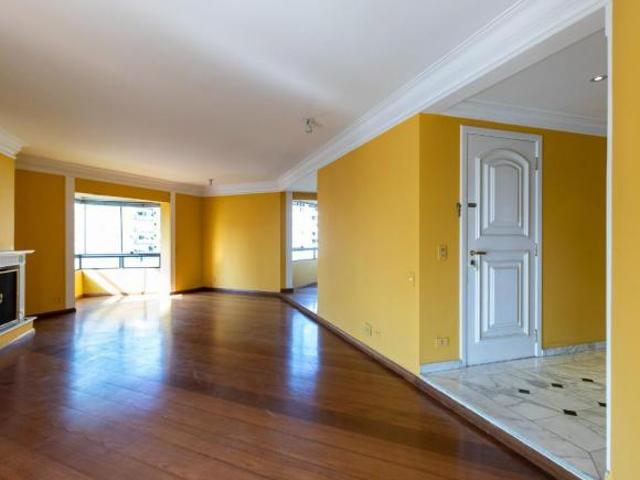 Apartamento tipo para venda em Campo Belo com 4 quartos, sendo 2 suítes, 285m²