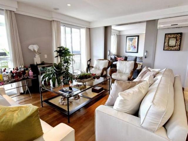 Apartamento tipo para venda em Campo Belo com 4 quartos, sendo 4 suítes, 250m²