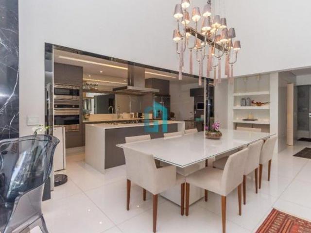 Apartamento tipo para venda em Campo Belo com 4 quartos, sendo 4 suítes, 254m²