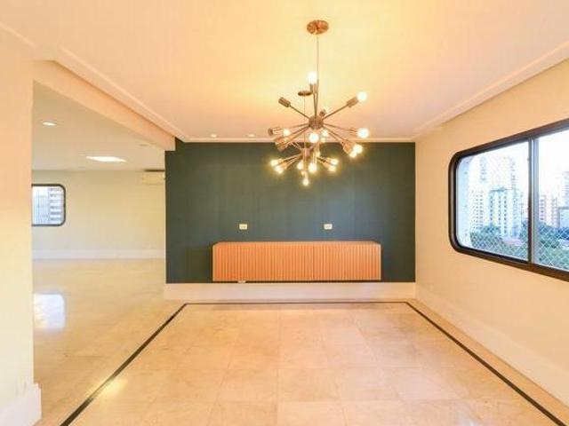 Apartamento tipo para venda em Campo Belo com 4 quartos, sendo 4 suítes, 301m²