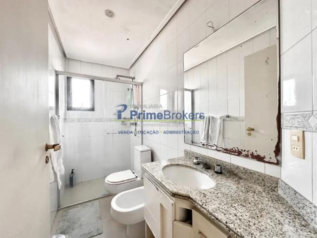Apartamento tipo para venda em Aclimação com 3 quartos, sendo 2 suítes, 226m² 3 vagas