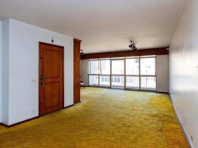 Apartamento tipo para venda em Bom Retiro com 3 quartos, sendo 1 suíte, 254m²