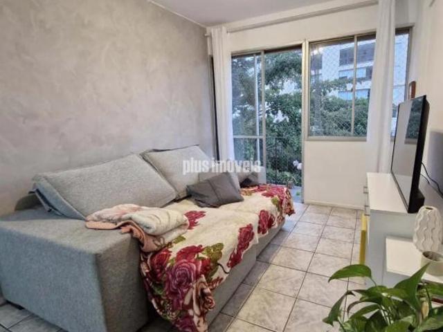 Apartamento tipo para venda em frente ao Portal do Morumbi com 3 quartos, 72,0m²