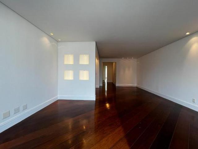 Apartamento tipo para venda em Indianópolis com 3 quartos, sendo 3 suítes, 143m²