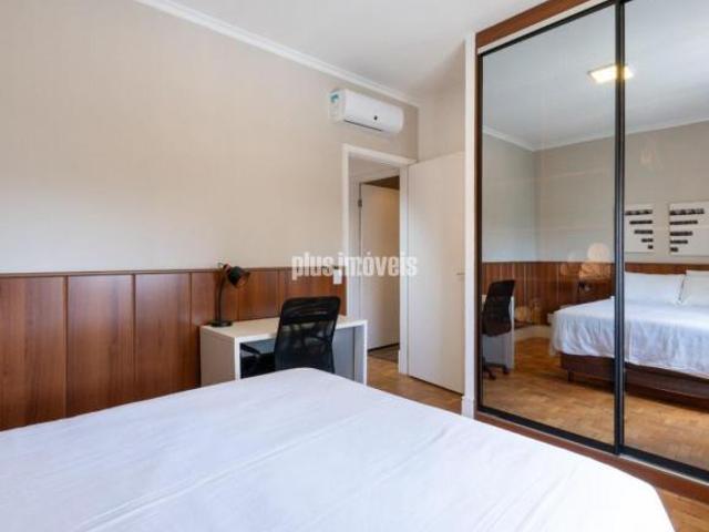Apartamento tipo para venda em Itaim Bibi com 3 quartos, sendo 1 suíte, 187m²