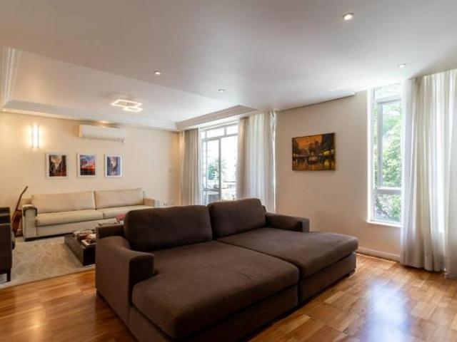Apartamento tipo para venda em Jardim Paulista com 3 quartos, sendo 3 suítes, 224m²