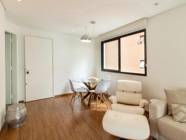 Apartamento tipo para venda em Moema com 2 quartos, sendo 1 suíte, 60m²