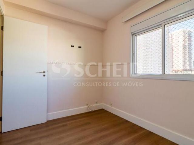 Apartamento tipo para venda em Moema com 2 quartos, sendo 1 suíte, 72m² 1 vaga