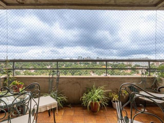Apartamento tipo para venda em Santo Amaro com 3 quartos, sendo 1 suíte, 156m²