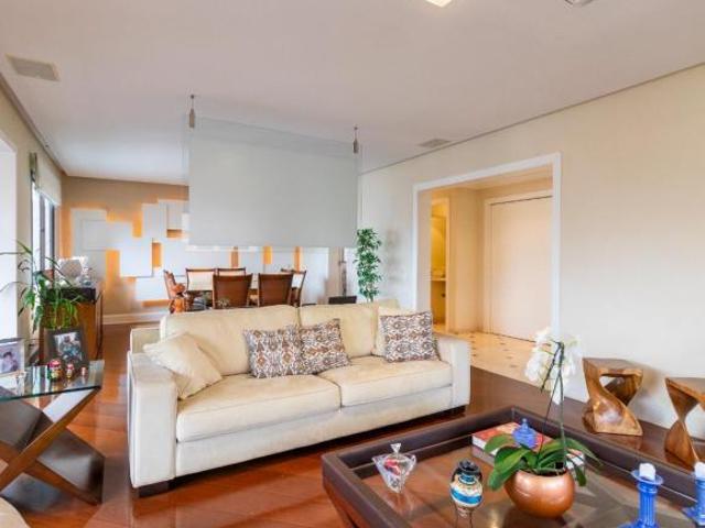 Apartamento tipo para venda em Santa Cecília com 3 quartos, sendo 3 suítes, 186m²