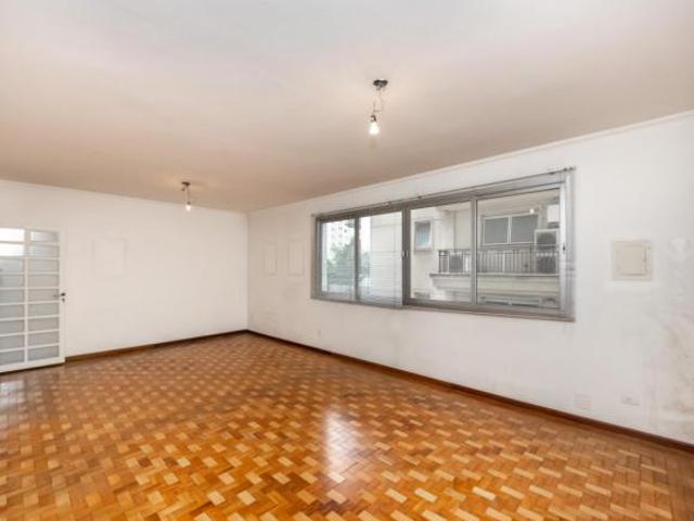 Apartamento tipo para venda em Santa Cecília com 3 quartos, 140m²