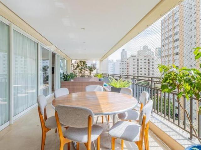 Apartamento tipo para venda em Santa Cecília com 5 quartos, sendo 4 suítes, 356m²