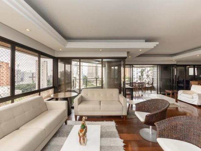 Apartamento tipo para venda em Paraíso do Morumbi com 4 quartos, sendo 2 suítes, 285m²