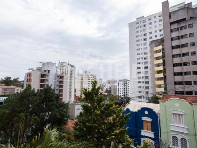 Apartamento tipo para venda em Perdizes com 3 quartos, sendo 1 suíte, 142m²