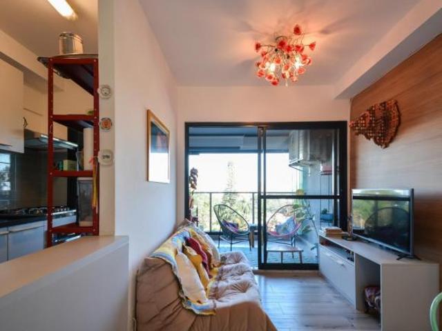 Apartamento tipo para venda em Pinheiros com 2 quartos, sendo 1 suíte, 57m²