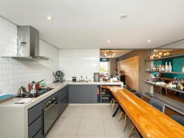 Apartamento tipo para venda em Pinheiros com 2 quartos, sendo 1 suíte, 110m²