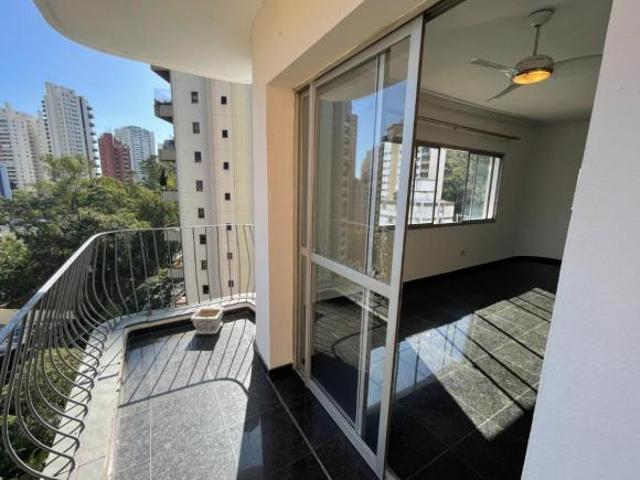 Apartamento tipo para venda em Vila Andrade com 3 quartos, sendo 1 suíte, 104m²