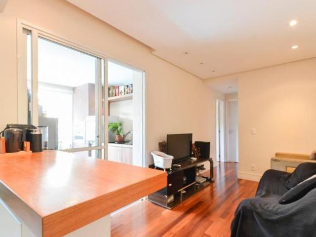 Apartamento tipo para venda em Vila Gumercindo com 2 quartos, sendo 1 suíte, 57m²