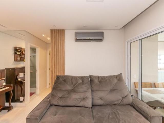Apartamento tipo para venda em Vila Guilherme com 2 quartos, sendo 1 suíte, 61m²