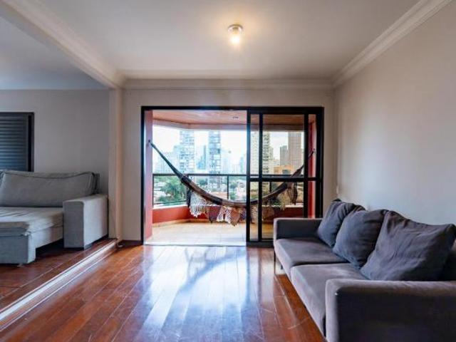 Apartamento tipo para venda em Vila Nova Conceição com 4 quartos, sendo 3 suítes, 151m²