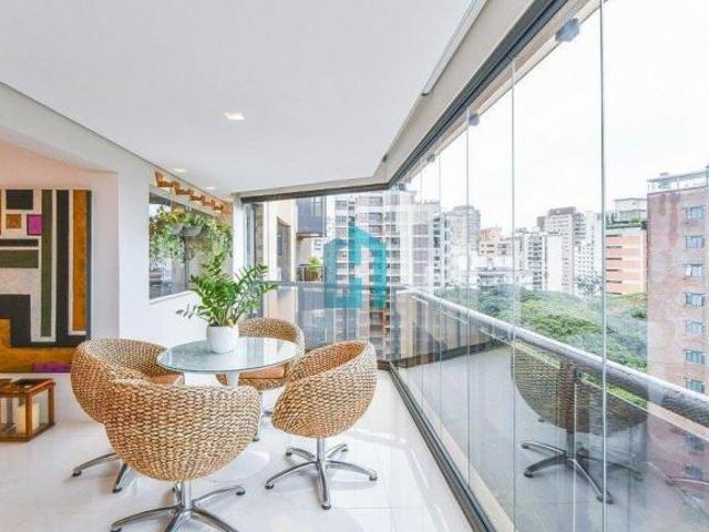 Apartamento tipo para venda em Vila Nova Conceição com 3 quartos, sendo 3 suítes, 244m²