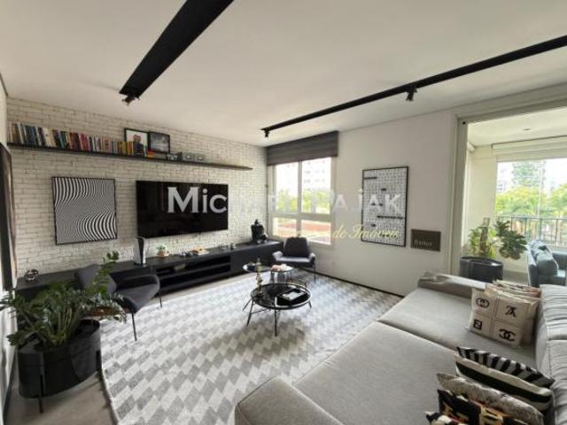 Apartamento tipo para venda na Vila Olímpia Michael Pajak 11 99996 4550