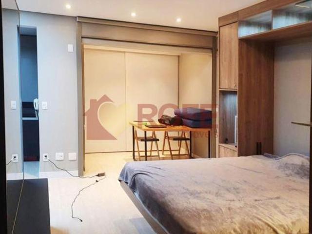 Apartamento tipo studio com 1 dormitório para venda no Brooklin. São 33 m². 1 vaga de garagem. Andar