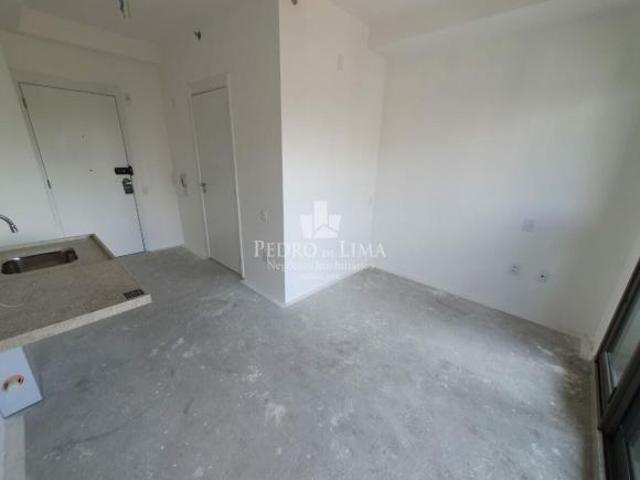 Apartamento tipo Studio, próximo ao Metrô Tatuapé, 21m², 1 dormitório com varanda