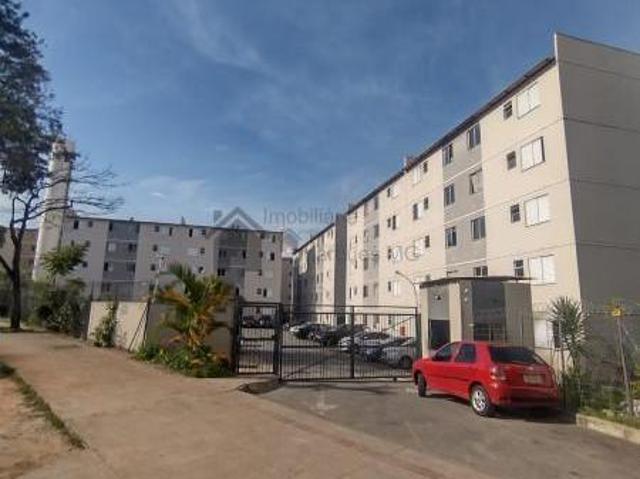 APARTAMENTO TIPO
