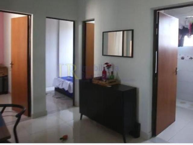 APARTAMENTO TIPO