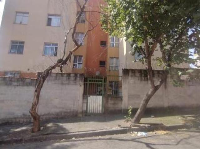 APARTAMENTO TIPO