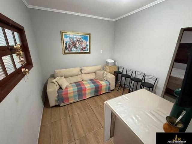 Apartamento todo mobiliado a 50m do Mar