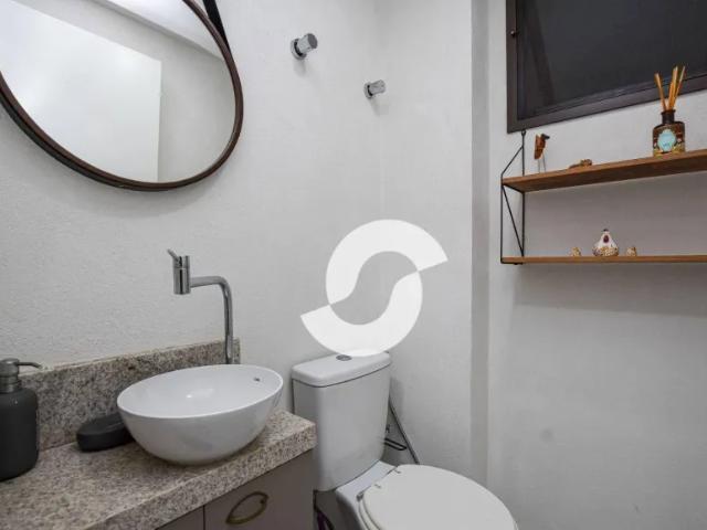 Apartamento todo montado em Santa Rosa com 1 dormitório à venda, 53 m² por R$ 530.000 Santa Rosa