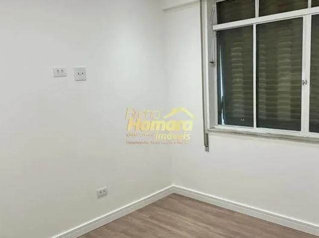 Apartamento a venda com 125 m². Todo reformado, 3 dormitórios no bairro da Santa Cecília, próximo d